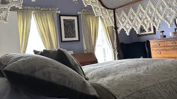 Casa Romântica, 1 cama de casal, casa de banho privativa, vista para o rio | Lençóis italianos Frette, roupa de alta qualidade, edredões de penas