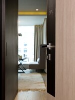 Suíte premier | Lençóis italianos Frette, roupas de cama premium, edredons de pluma