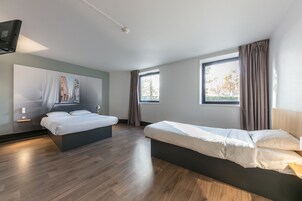 Roupa de alta qualidade, secretária, quartos insonorizados 