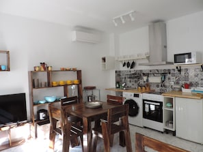 Loft, 1 quarto | Refeições no quarto