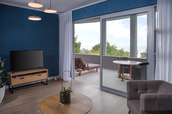 Smart TV de 55 polegadas com canais por cabo, serviços de streaming 