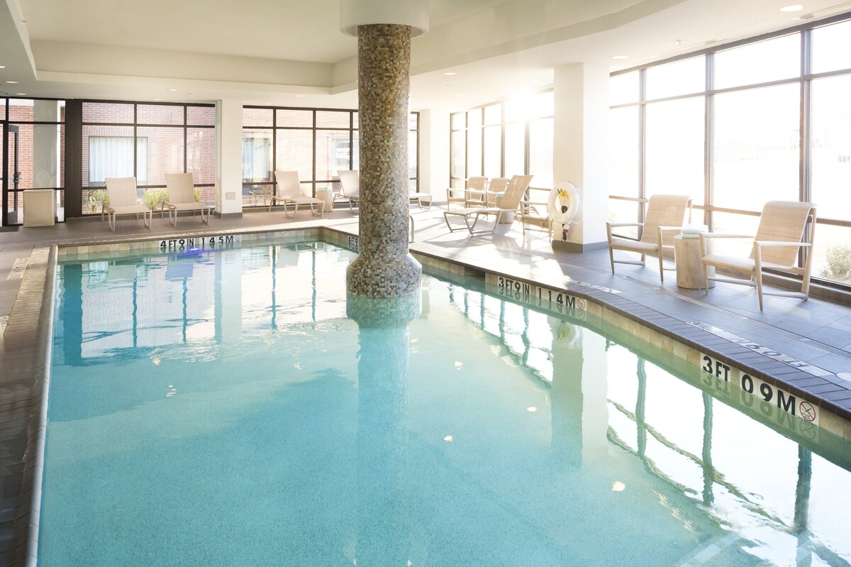 Holiday Inn Express & Suites Oklahoma City Dwtn - Bricktown, an IHG ...