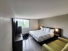 Modern, Quarto, 1 cama King, para não fumantes | Camas com colchões pillow-top, escrivaninha, Wi-Fi de cortesia