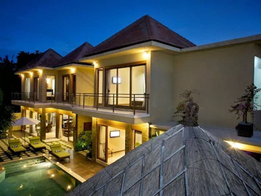 Roupa de alta qualidade, minibar, cofre no quarto, Wi-fi grátis