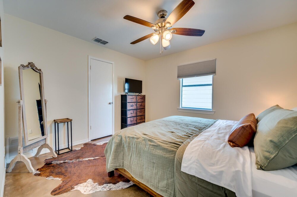 Heart of Austin 3BR Bungalow - Austin | Vrbo