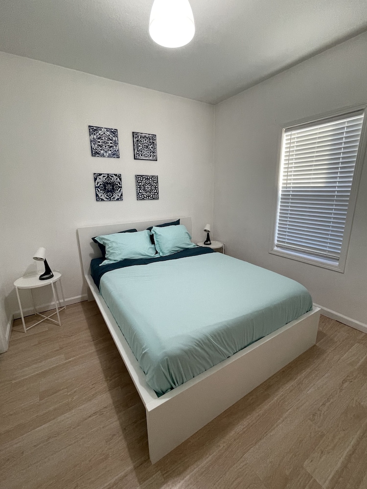 Loft 654b Two Blocks From Bart - Sausalito, CA