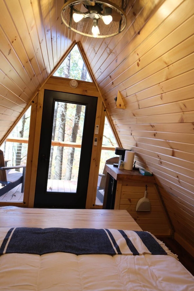 Arches/rustic Lakeview Cabin- 2 Person A-frame - Ohio