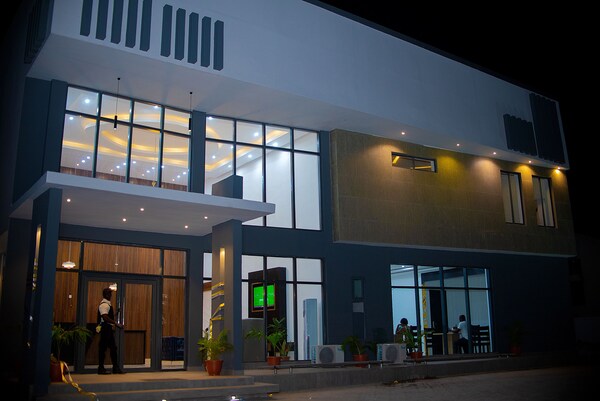 Hotel Capitol - Lagos, Nigeria