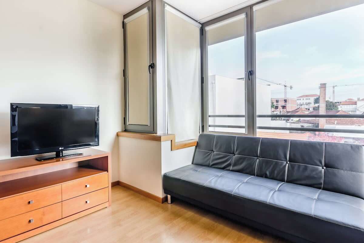 Lovely Quiet Flats W/ Terrace By Hostwise - ポルトガル ポルト