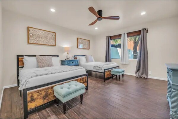 Equestrian Luxe- 4bd-3ba, Chef's Kitchen, Pets - Scottsdale, AZ