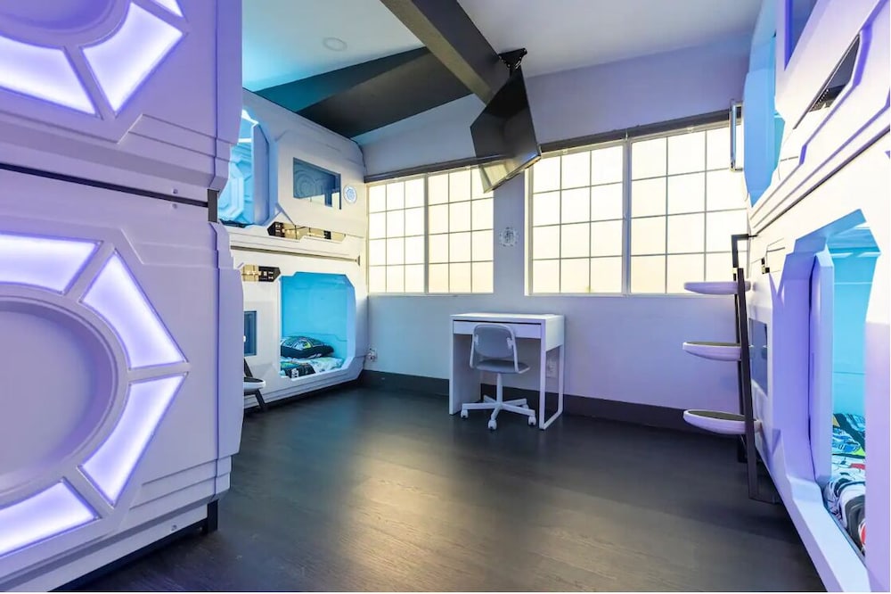 Galactic Dream: Arcade, Theater, Minigolf, & more! ★ - Stanton | Vrbo