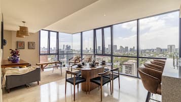 Apartamento Superior | Sala de jantar
