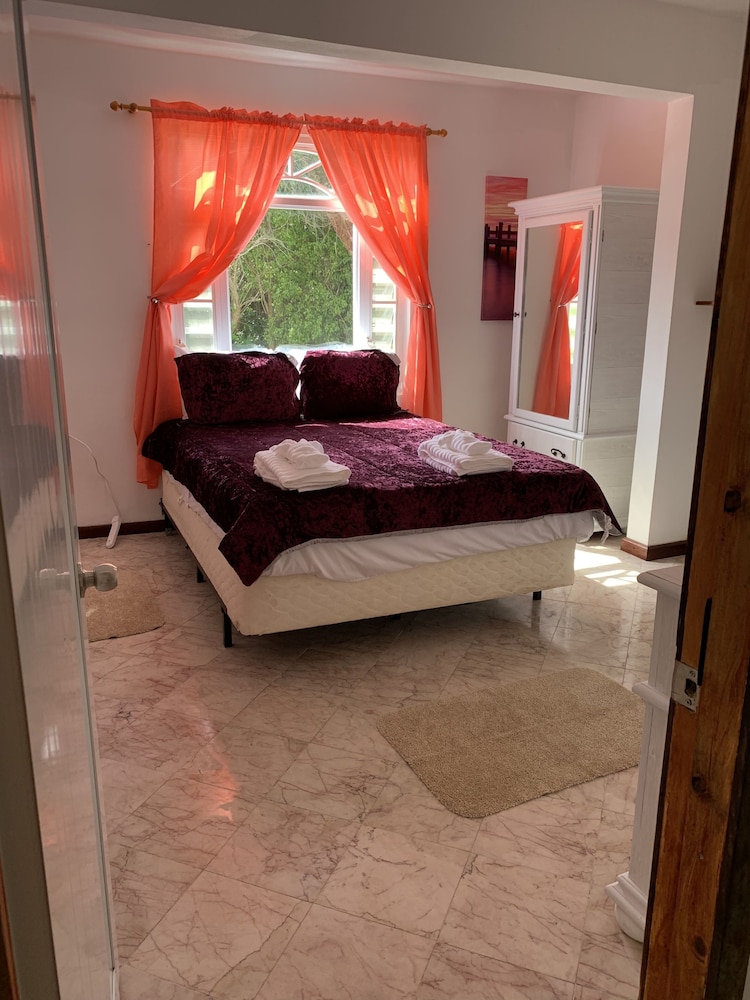 Oceanfront Hideaway Main Floor - Puerto Rico