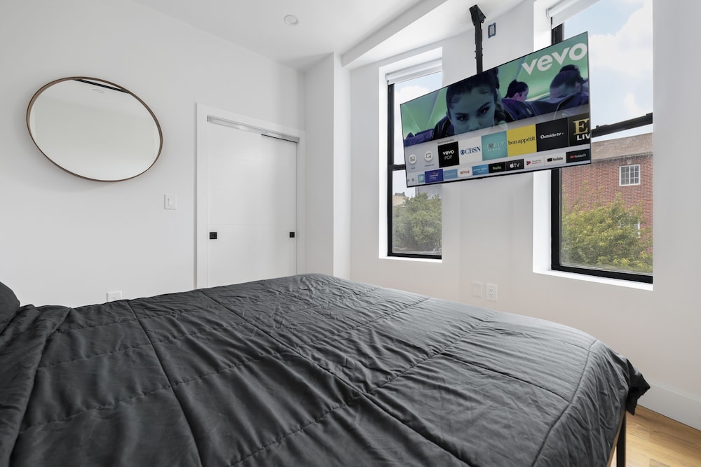 Welcome To Our One Of A Kind Master Suite In The Heart Of Brooklyn, Ny. Patio Is - Crown Heights, NY