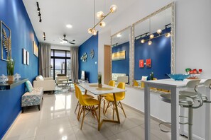 Apartamento Exclusivo, 3 quartos, acessível, Vista para a cidade | Sala de estar