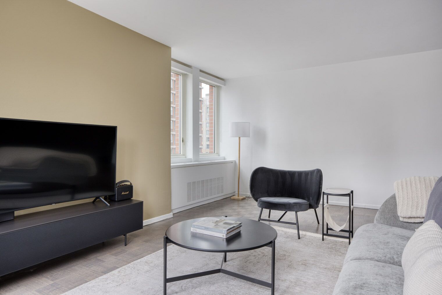 Bright Back Bay 2br W/ Gym, Nr Prudential Center, By Blueground - Boston, MA