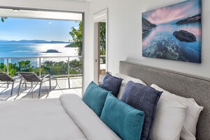 Apartamento Panorâmico | 3 quartos, com decoração personalizada, com mobília individualizada 