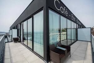 Quarto Panorâmico, vista para o mar | Vista da varanda