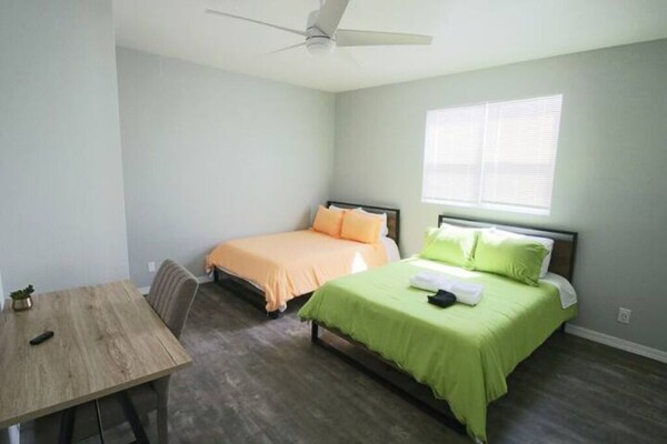 Spacious Newly Remodeled 2 Bedroom Apartment - El Paso, TX