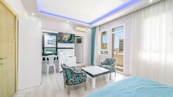 Quarto casal luxo | Ferros/tábuas de passar roupa, Wi-Fi de cortesia, roupa de cama