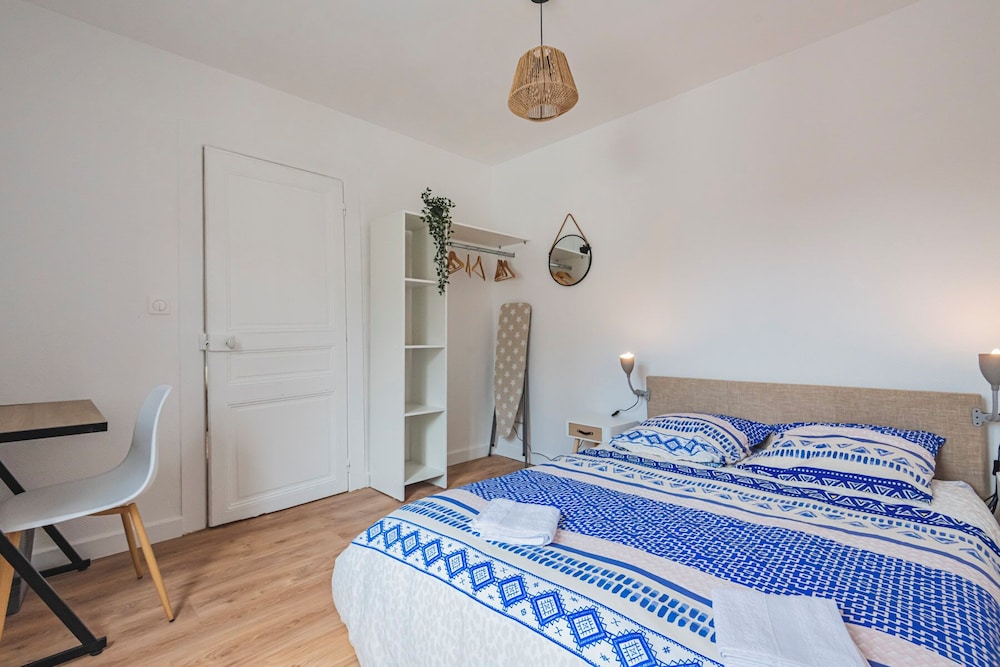 Majorelle - Peaceful 2 bedrooms - Near train station - Reims | Vrbo