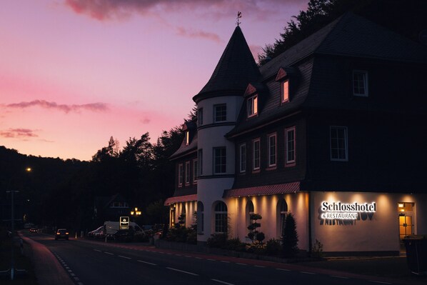 Fachada da propriedade