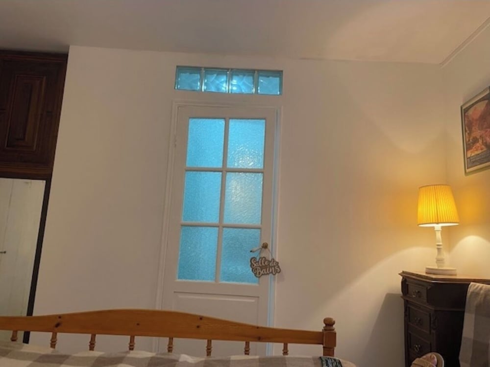 Cheerful, Traditional 3 Bedroom House - Axat