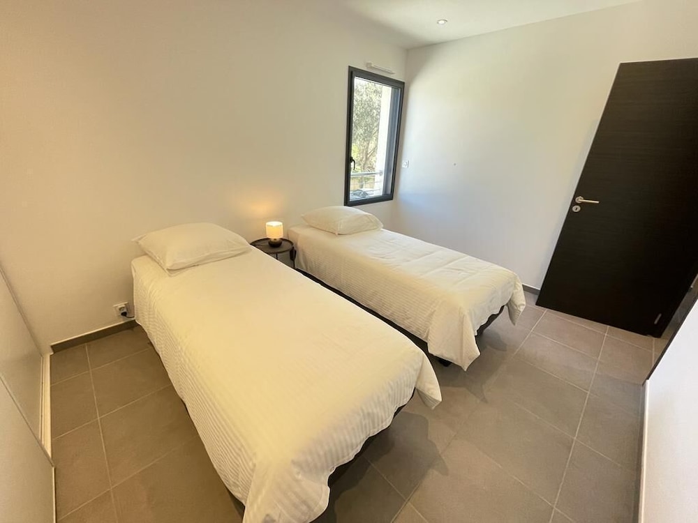 Appartement De Charme Avec Vue Sur Le Golfe D'ajaccio ! - Porticcio