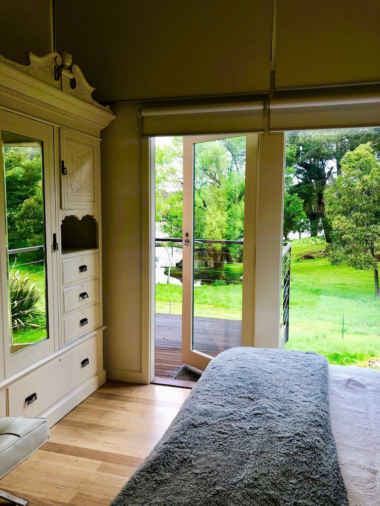 Daylesford Lake Villa 1 ...Lake Frontage And Pet Friendly - Daylesford