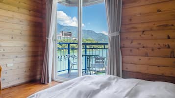 Quarto quádruplo, vista para a montanha | Wi-Fi de cortesia, roupa de cama