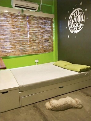 Quarto casal conforto, 1 cama de casal, para não fumantes | Espaço de trabalho para notebook