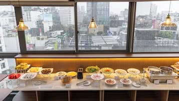 Pequeno-almoço tipo buffet diário incluído