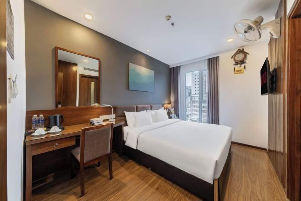 Minibar, cofre no quarto, ferro/tábua de engomar, Wi-fi grátis