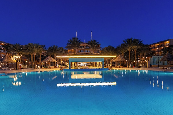 Siva Grand Beach - Gurdaka