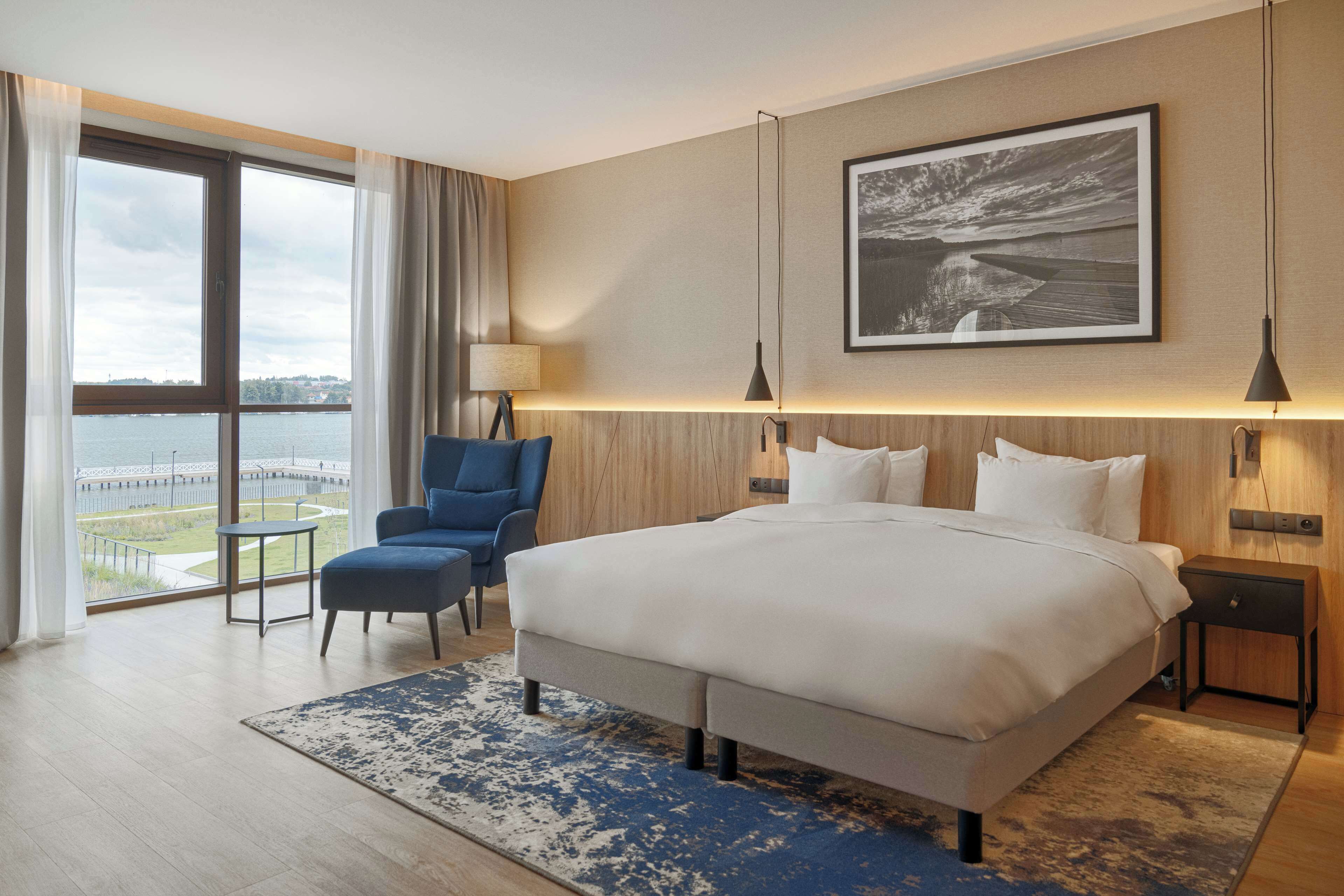 Quarto superior, para não fumantes | Frigobar, cofres nos quartos, cortinas blackout