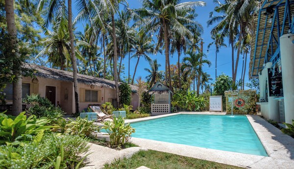 Mad Monkey Panglao - Panglao