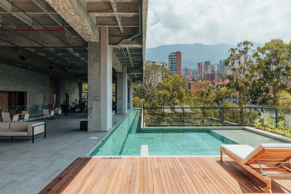 Wake Living - Medellín