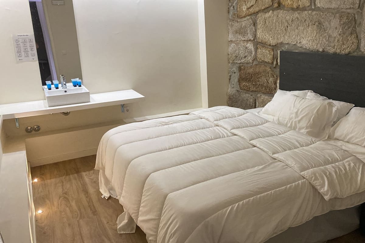 Quarto Duplo ou Twin, 1 quarto | Com decoração personalizada, ferro/tábua de engomar, Wi-fi grátis