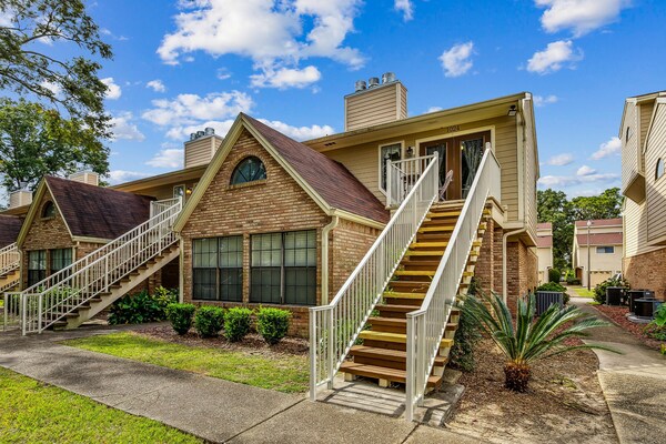 Updated 2 Bed\/2 Bath Condo-great, Central Location - Pensacola, FL