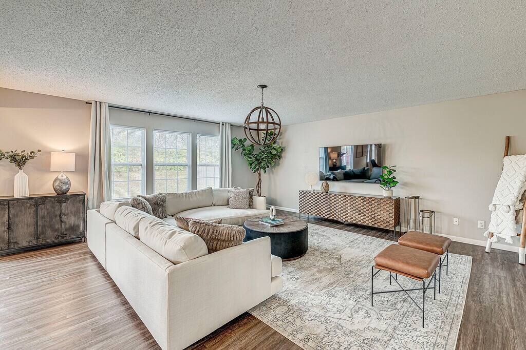 Lavish Huge Noblesville/carmel Adjacent Home! - Fishers, IN