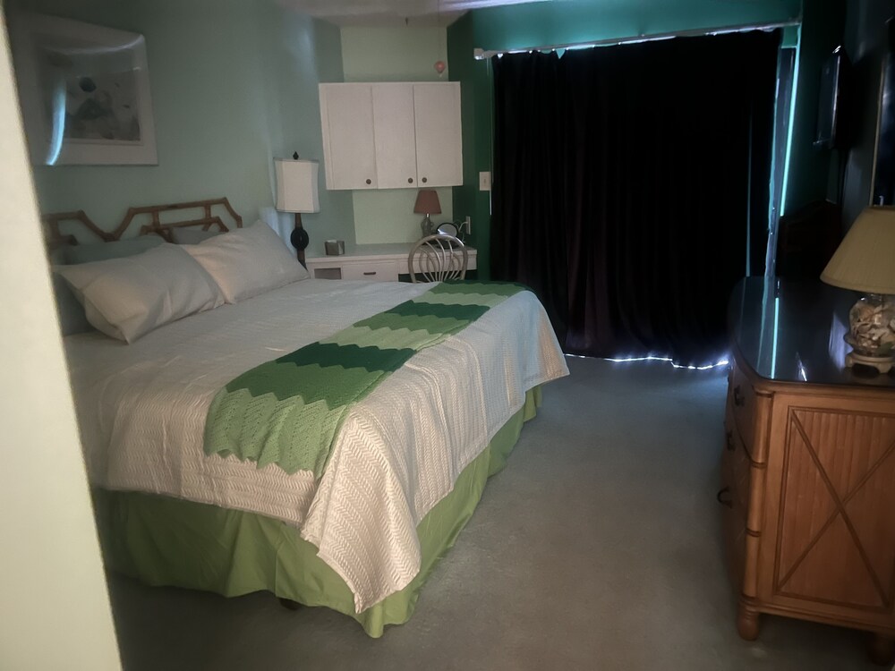 Beautiful Beach Condo Key Colony Beach Marathon Florida Available April ...