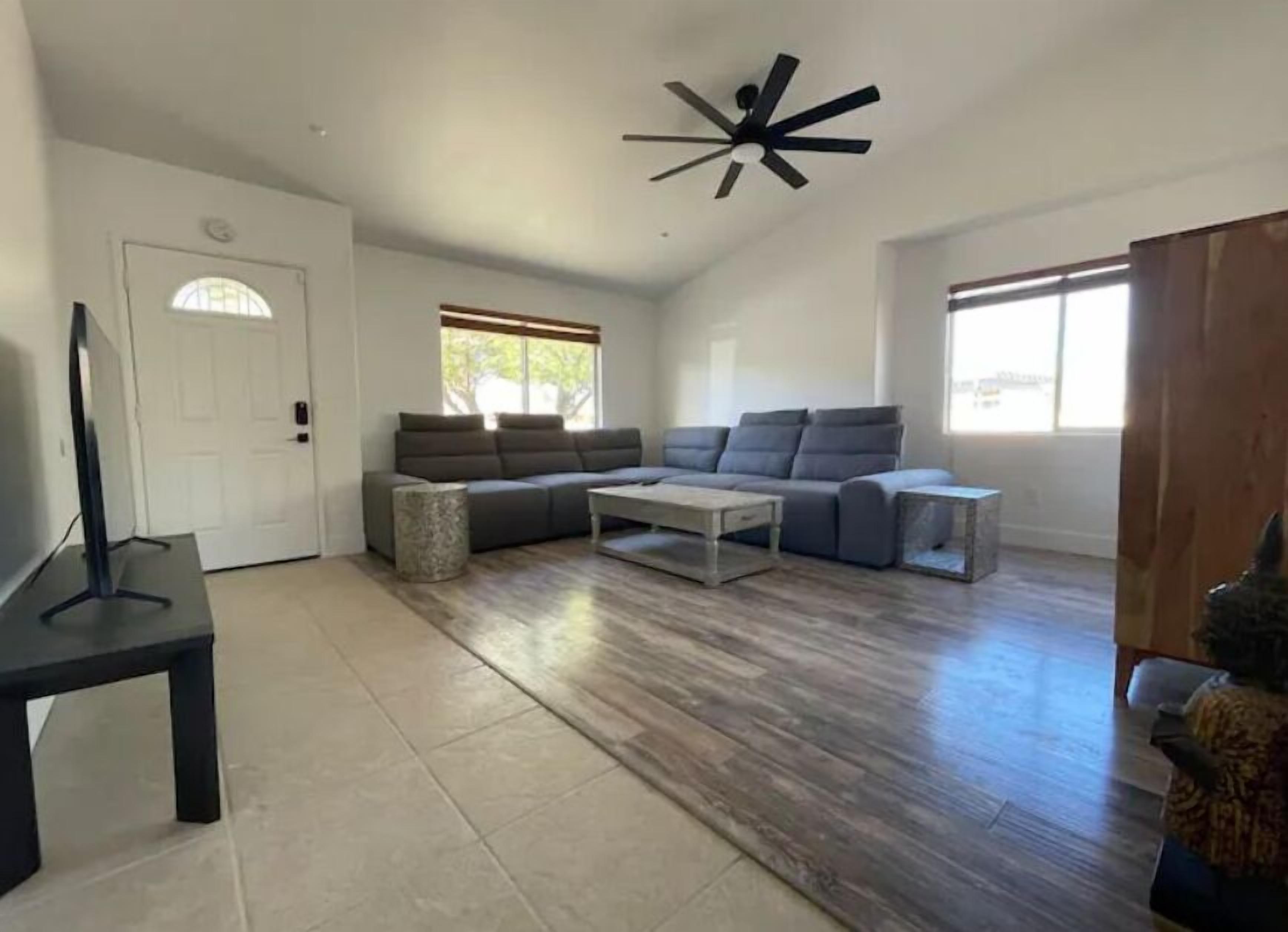 The Peaceful Retreat (5 Min From The Park Entrance W/ Pool! - Joshua Tree, CA