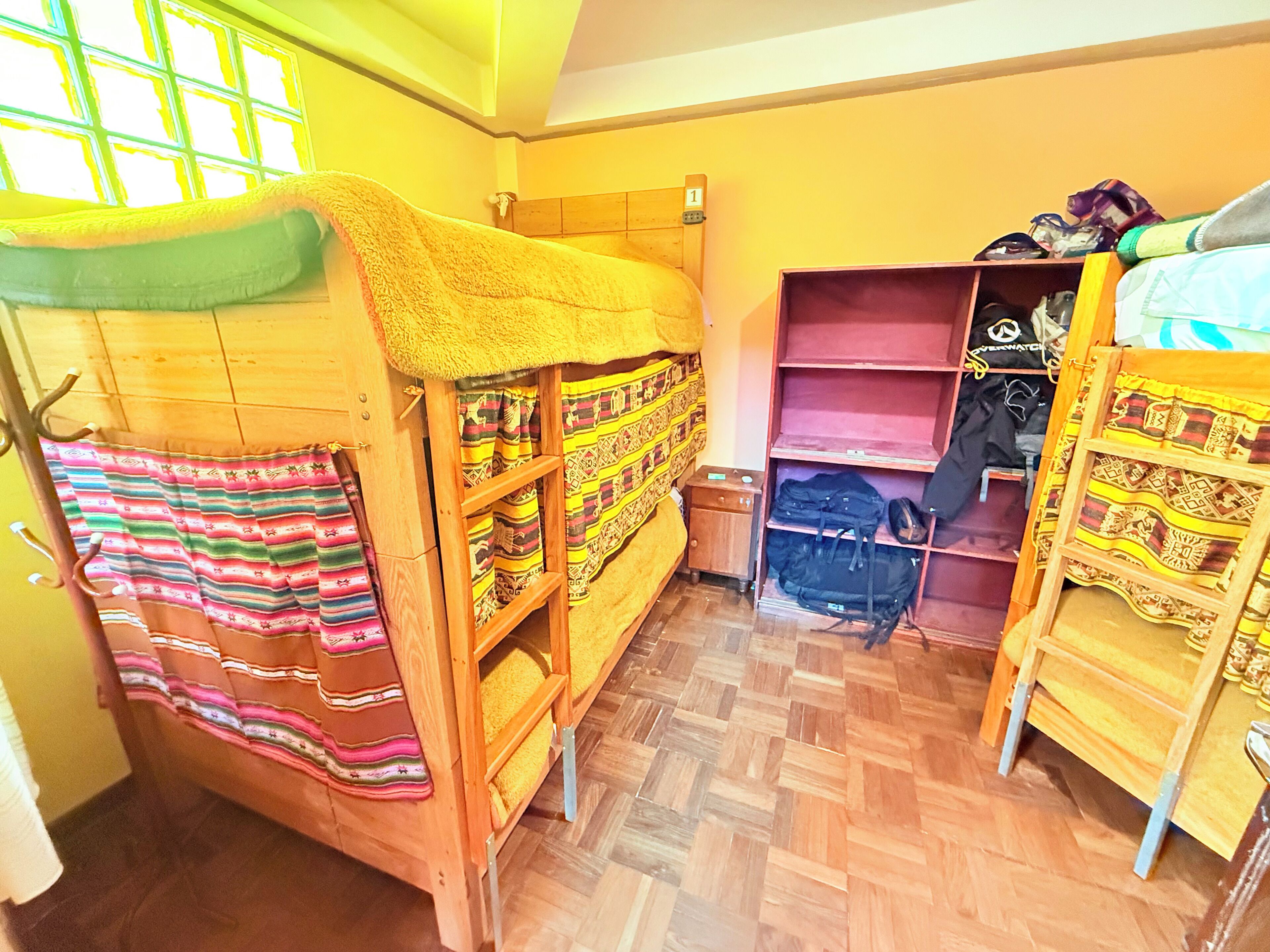 Dormitório compartilhado básico | Vista do quarto