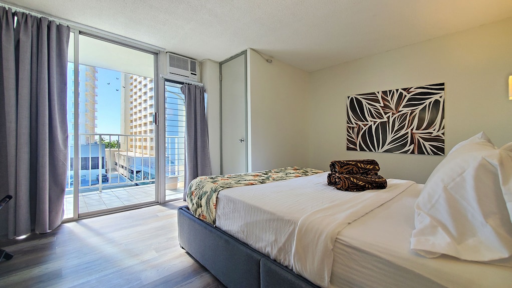 Spacious 1-bedroom Vacation Home With Free Parking - Kawaikui Beach, HI