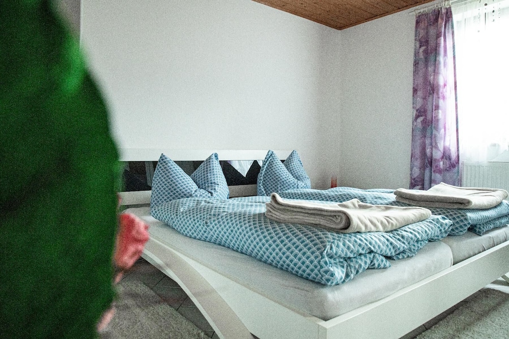 Cozy vacation home (52sqm) with terrace and space for 4 people ...