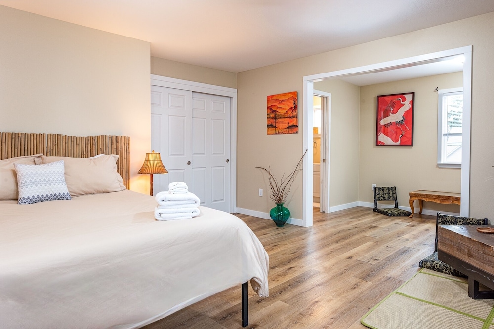 Far East Escape: Zen Apartment, Japanese Tea Table - Salem, OR