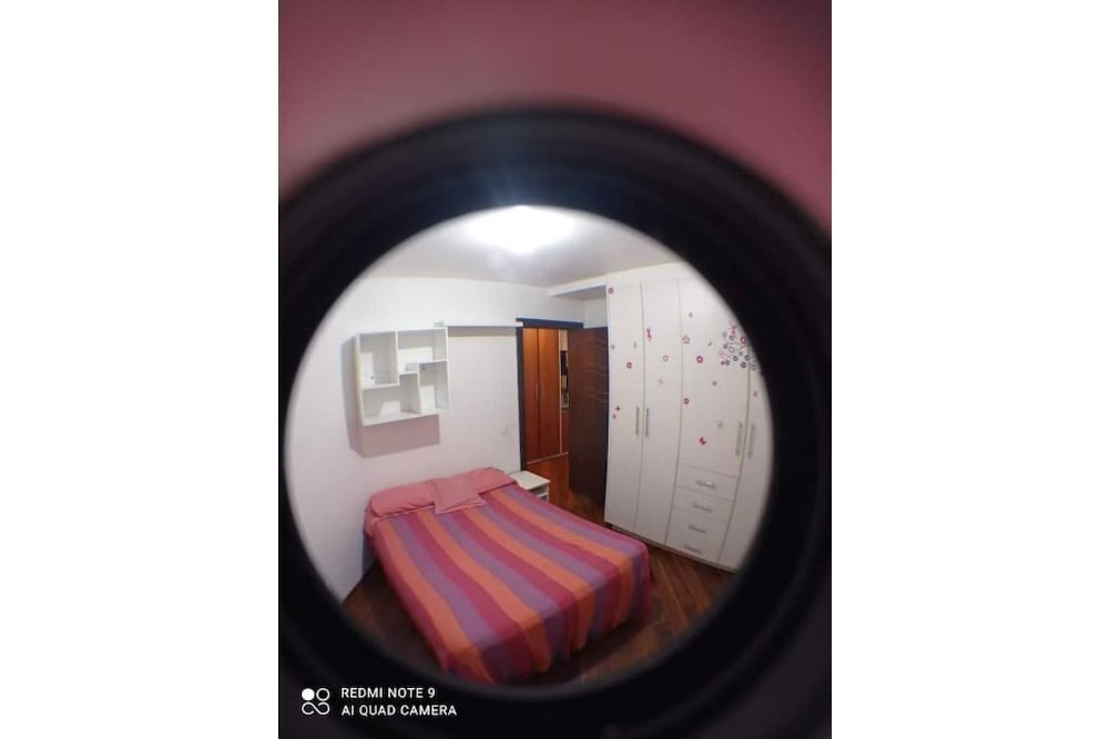 Quito - Conocoto Departamento
Ideal Para Descansar Cama King Size - Quito