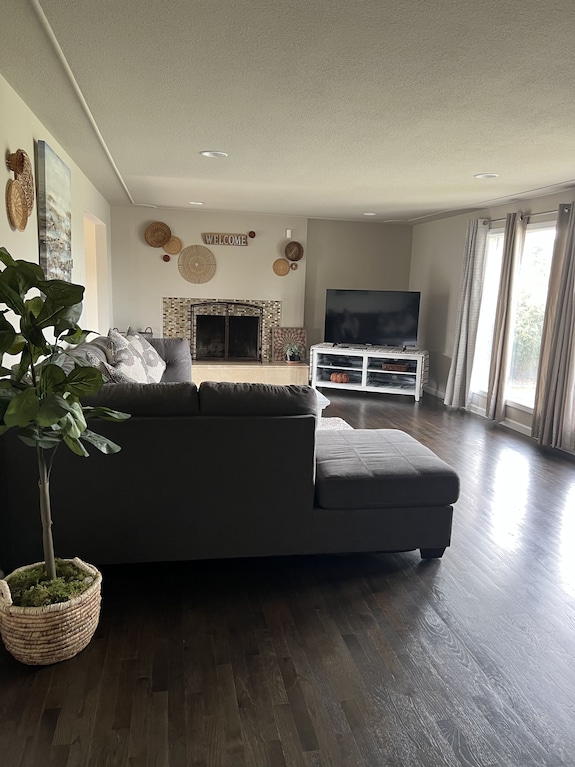 Work & Play-in-one:charming Style Meet Modern Vibe - 케너윅