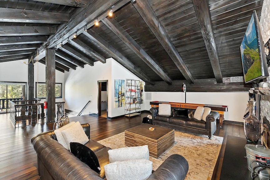 Grand Swiss: Extraordinary Secluded Chalet-style Estate Nestled On Nearly 3 Acres! Outdoor Hot Tub! Movie Theater! Game Room! - Big Bear Lake, CA