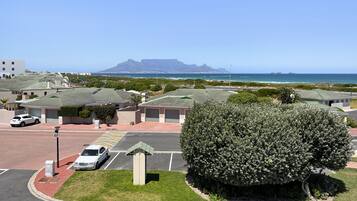 Apartamento (2 Bedrooms) | Área de estar
